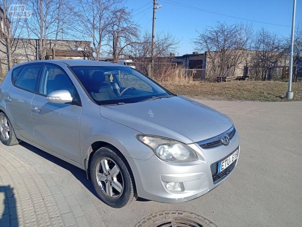 Хендай i30 2010 в Клайпеда, объемом двигателя 1.60 л и пробегом 285 тыс. км за 1200 €, фото 3 на AUTOMOTO.COM.LV