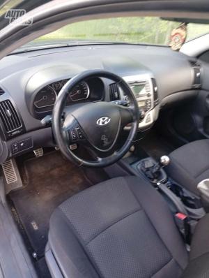 Hyundai i30 2010 Viļņa, ar dzinēja tilpumu 1.60 L un nobraukumu 241 tūkst. km par 2200 €, foto 3 vietnē AUTOMOTO.COM.LV
