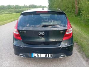 Hyundai i30 2010 Viļņa, ar dzinēja tilpumu 1.60 L un nobraukumu 241 tūkst. km par 2200 €, foto 9 vietnē AUTOMOTO.COM.LV