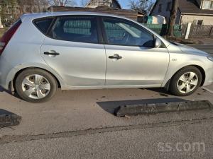 Хендай i30 2010 в Рига, объемом двигателя 1.40 л и пробегом 281 тыс. км за 1780 €, фото 3 на AUTOMOTO.COM.LV