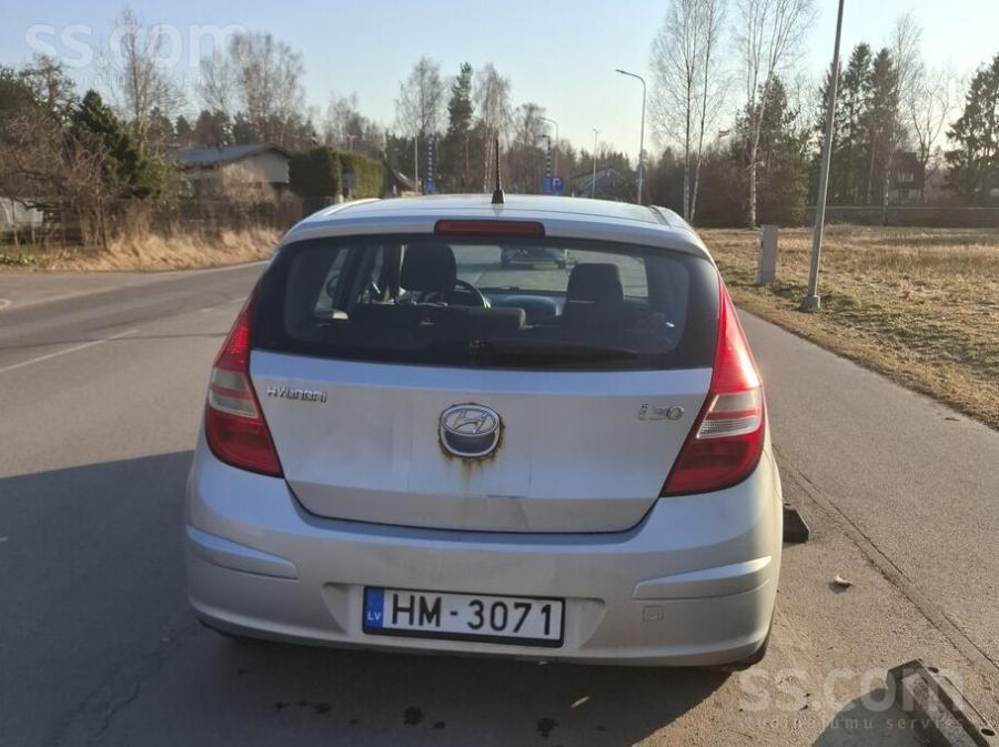 Хендай i30 2010 в Рига, объемом двигателя 1.40 л и пробегом 281 тыс. км за 1780 €, фото 4 на AUTOMOTO.COM.LV