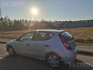 Хендай i30 2010 в Рига, объемом двигателя 1.40 л и пробегом 281 тыс. км за 1780 €, фото 5 на AUTOMOTO.COM.LV