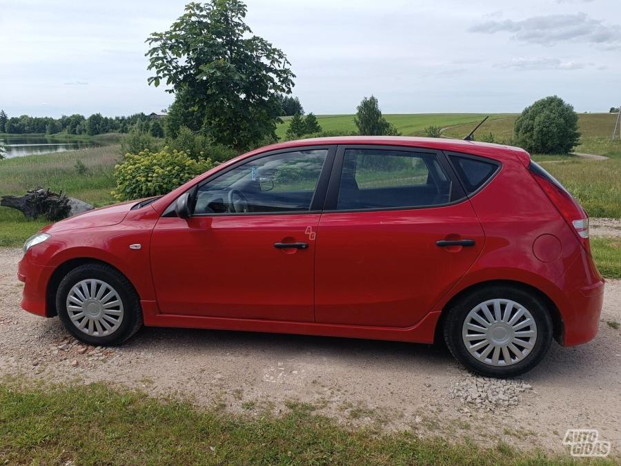 Hyundai i30 2010 Alīta, ar dzinēja tilpumu 1.40 L un nobraukumu 160 tūkst. km par 1200 €, foto 1 vietnē AUTOMOTO.COM.LV