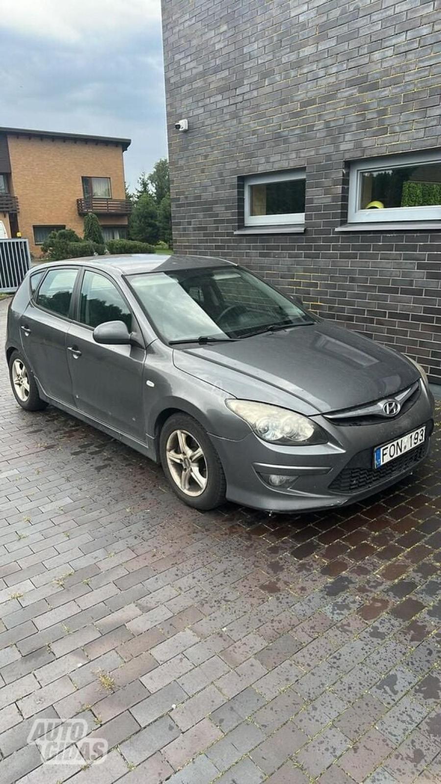 Hyundai i30 2010 Marijampole, ar dzinēja tilpumu 1.60 L un nobraukumu 143 tūkst. km par 1100 €, foto 4 vietnē AUTOMOTO.COM.LV