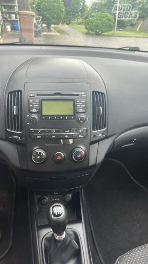 Hyundai i30 2010 Marijampole, ar dzinēja tilpumu 1.60 L un nobraukumu 143 tūkst. km par 1100 €, foto 6 vietnē AUTOMOTO.COM.LV