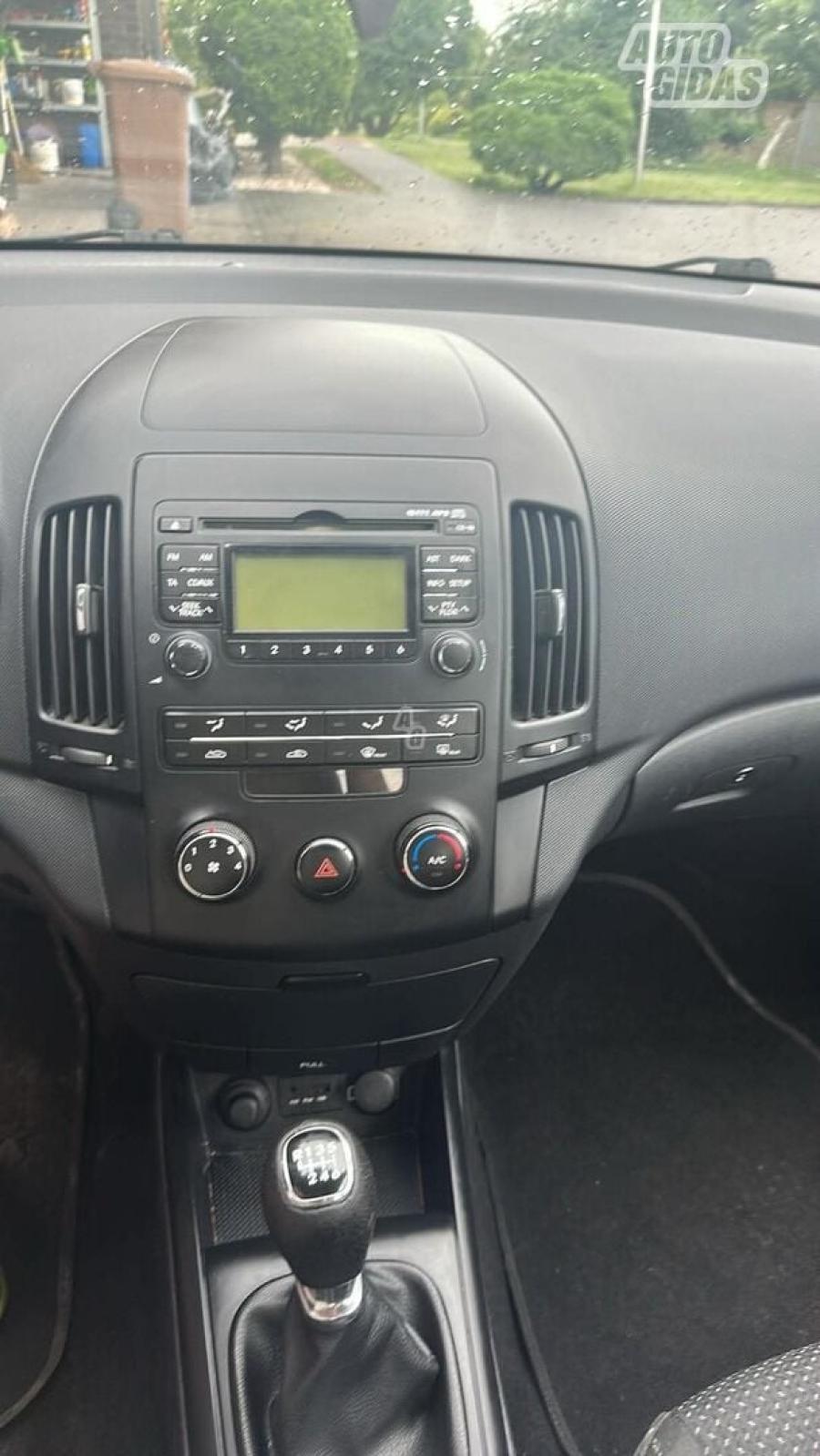 Hyundai i30 2010 Marijampole, ar dzinēja tilpumu 1.60 L un nobraukumu 143 tūkst. km par 1100 €, foto 6 vietnē AUTOMOTO.COM.LV
