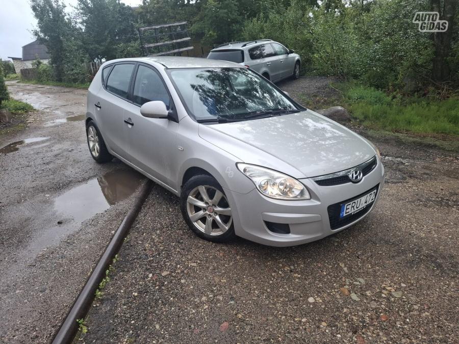 Hyundai i30 2010 in Telschi, with an engine capacity of 1.60 L and mileage of 360 thousand km for 850 €, photo 1 on AUTOMOTO.COM.LV