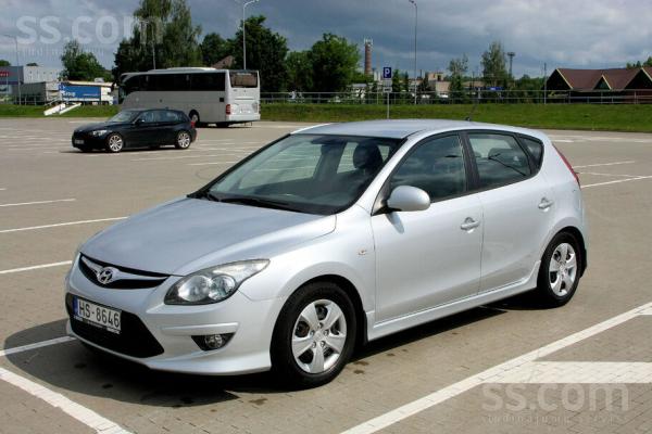 Hyundai i30 2011 in Rezekne, with an engine capacity of 1.40 L and mileage of 106 thousand km for 4900 €, photo 2 on AUTOMOTO.COM.LV