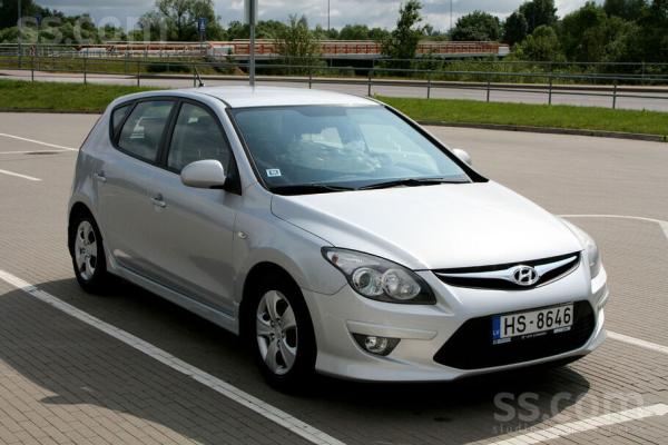 Hyundai i30 2011 in Rezekne, with an engine capacity of 1.40 L and mileage of 106 thousand km for 4900 €, photo 3 on AUTOMOTO.COM.LV