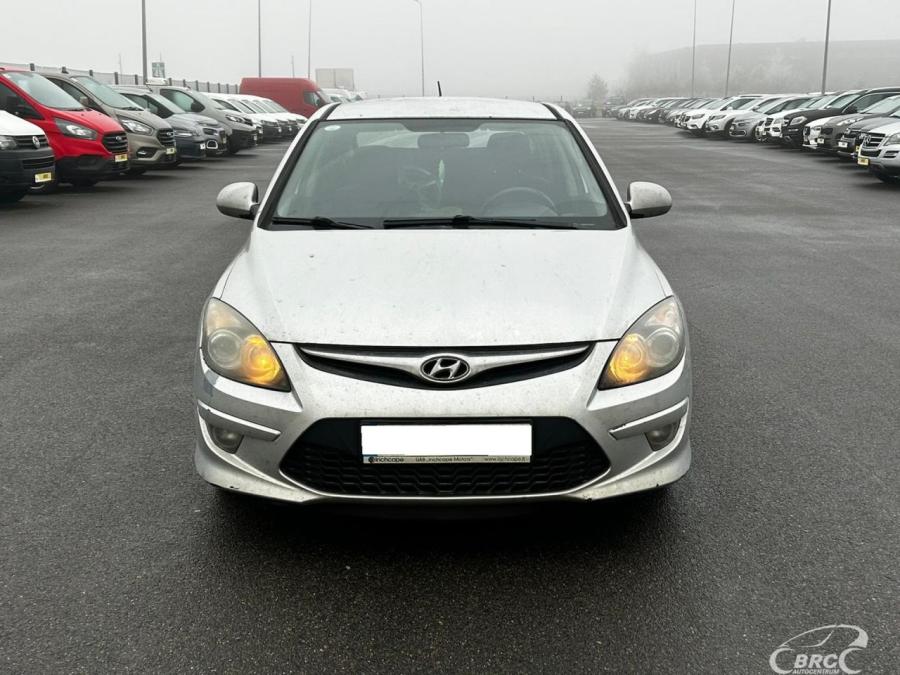 Hyundai i30 2011 Viļņa, ar dzinēja tilpumu 1.40 L un nobraukumu 189 tūkst. km par 1400 €, foto 5 vietnē AUTOMOTO.COM.LV
