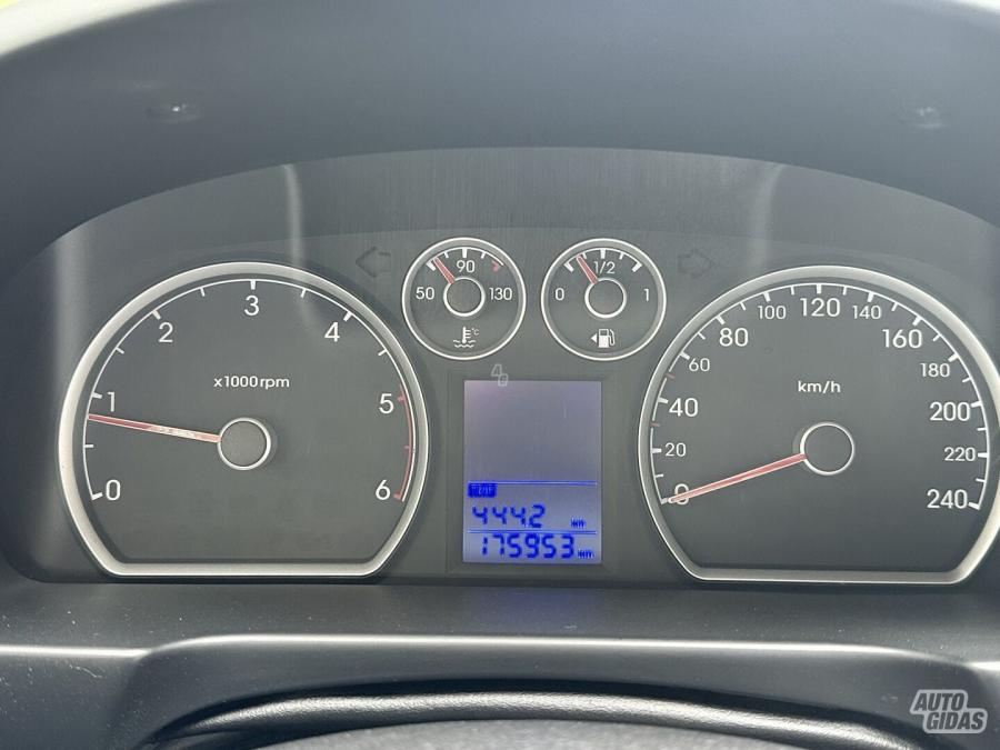 Hyundai i30 2011 Viļņa, ar dzinēja tilpumu 1.60 L un nobraukumu 175 tūkst. km par 2300 €, foto 13 vietnē AUTOMOTO.COM.LV