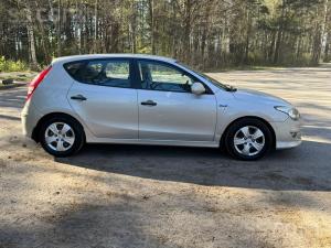 Hyundai i30 2011 Rīga, ar dzinēja tilpumu 1.40 L un nobraukumu 0 tūkst. km par 2599 €, foto 7 vietnē AUTOMOTO.COM.LV