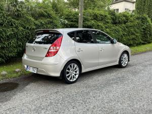 Hyundai i30 2011 in Riga, with an engine capacity of 1.40 L and mileage of 137 thousand km for 3200 €, photo 6 on AUTOMOTO.COM.LV