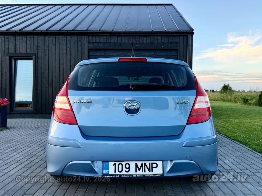 Hyundai i30 2011 Tallina, ar dzinēja tilpumu 1.60 L un nobraukumu 125 tūkst. km par 4995 €, foto 6 vietnē AUTOMOTO.COM.LV