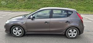 Hyundai i30 2011 Viļņa, ar dzinēja tilpumu 1.40 L un nobraukumu 134 tūkst. km par 2350 €, foto 6 vietnē AUTOMOTO.COM.LV