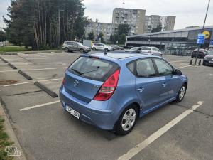 Hyundai i30 2011 Viļņa, ar dzinēja tilpumu 1.60 L un nobraukumu 295 tūkst. km par 1600 €, foto  vietnē AUTOMOTO.COM.LV