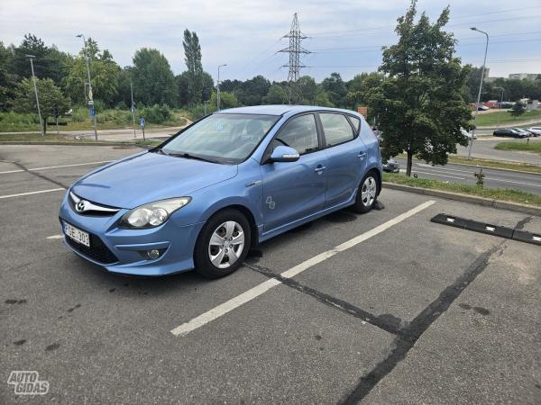 Hyundai i30 2011 Viļņa vietnē Hyundai i30 2011 Viļņa, ar dzinēja tilpumu 1.60 L un nobraukumu 295 tūkst. km par 1600 €, foto 5 vietnē AUTOMOTO.COM.LV
