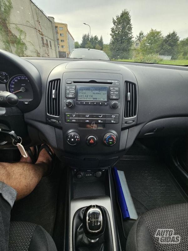 Hyundai i30 2011 Viļņa vietnē Hyundai i30 2011 Viļņa, ar dzinēja tilpumu 1.60 L un nobraukumu 295 tūkst. km par 1600 €, foto 8 vietnē AUTOMOTO.COM.LV