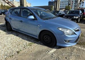 Hyundai i30 2011 Tallina, ar dzinēja tilpumu 1.40 L un nobraukumu 237 tūkst. km par 499 €, foto  vietnē AUTOMOTO.COM.LV