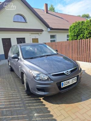 Hyundai i30 2011 Viļņa, ar dzinēja tilpumu 1.40 L un nobraukumu 152 tūkst. km par 2450 €, foto  vietnē AUTOMOTO.COM.LV