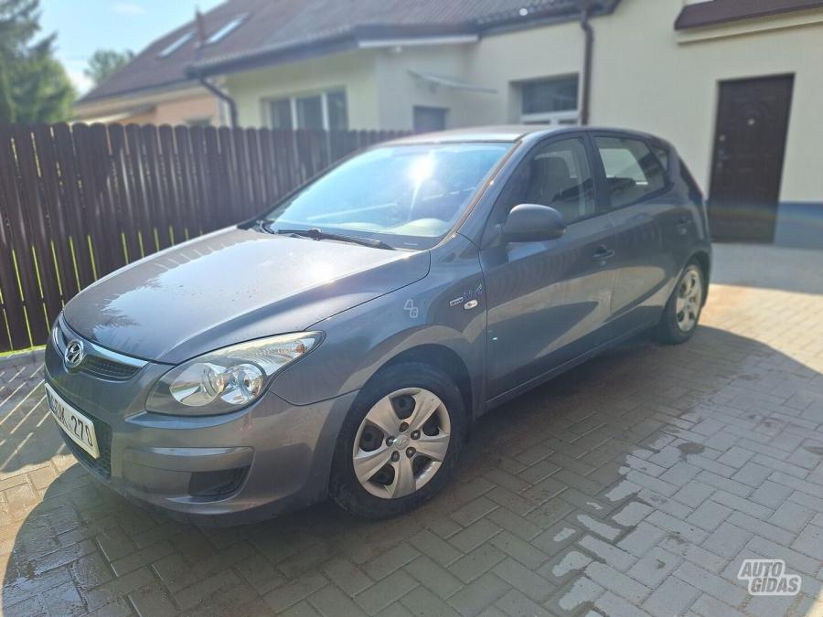 Хендай i30 2011 в Вильнюс, объемом двигателя 1.40 л и пробегом 152 тыс. км за 2450 €, фото 3 на AUTOMOTO.COM.LV