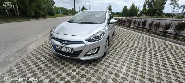 Hyundai i30 2012 in Kaunas, with an engine capacity of 1.40 L and mileage of 267 thousand km for 3999 €, photo 8 on AUTOMOTO.COM.LV