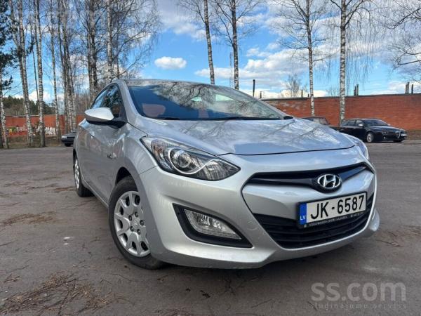 Хендай i30 2013 в Рига, объемом двигателя 1.40 л и пробегом 245 тыс. км за 3000 €, фото 1 на AUTOMOTO.COM.LV