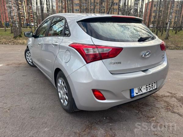Хендай i30 2013 в Рига, объемом двигателя 1.40 л и пробегом 245 тыс. км за 3000 €, фото 4 на AUTOMOTO.COM.LV