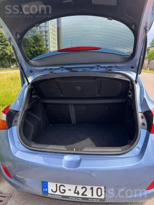 Hyundai i30 2013 in Riga, with an engine capacity of 1.60 L and mileage of 208 thousand km for 3600 €, photo 10 on AUTOMOTO.COM.LV