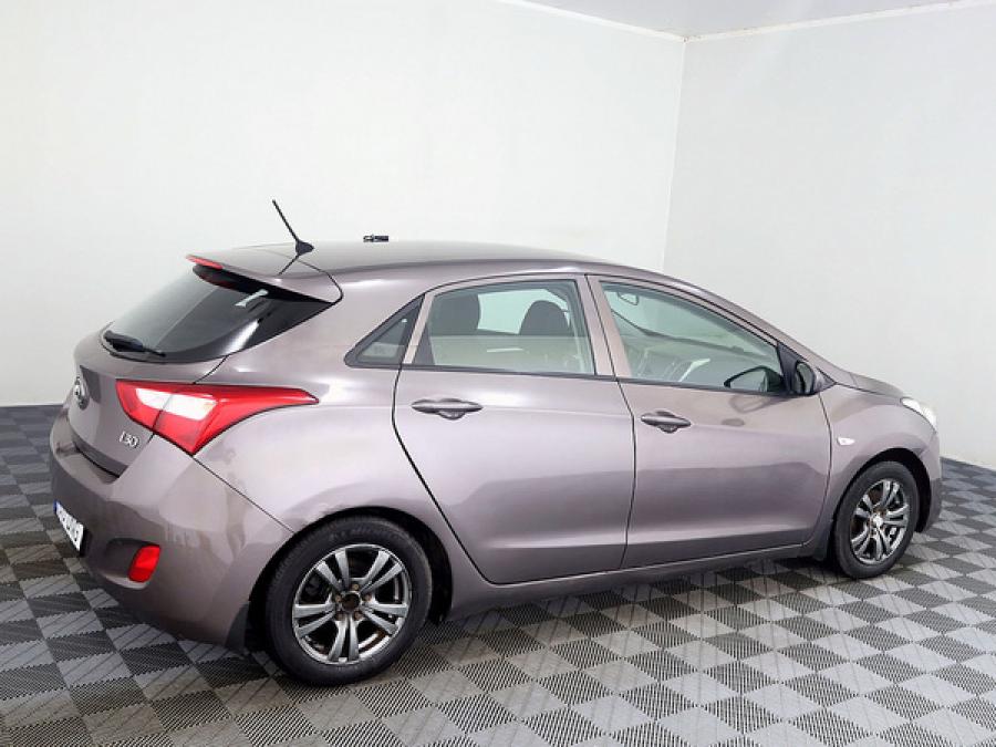 Хендай i30 2013 в Таллин, объемом двигателя 1.40 л и пробегом 363 тыс. км за 1999 €, фото 4 на AUTOMOTO.COM.LV