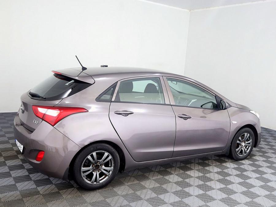 Хендай i30 2013 в Таллин, объемом двигателя 1.40 л и пробегом 363 тыс. км за 1999 €, фото 11 на AUTOMOTO.COM.LV