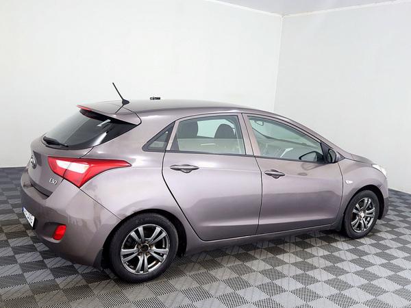Hyundai i30 2013 Tallina, ar dzinēja tilpumu 1.40 L un nobraukumu 363 tūkst. km par 1999 €, foto 3 vietnē AUTOMOTO.COM.LV