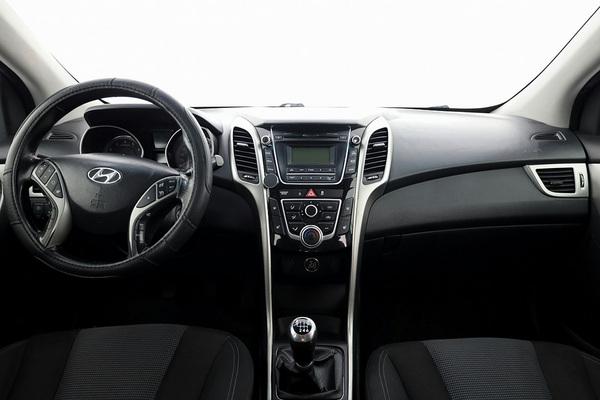 Hyundai i30 2013 Tallina, ar dzinēja tilpumu 1.40 L un nobraukumu 363 tūkst. km par 1999 €, foto 5 vietnē AUTOMOTO.COM.LV