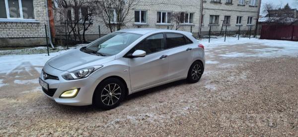 Hyundai i30 2014 Jelgava, ar dzinēja tilpumu 1.40 L un nobraukumu 195 tūkst. km par 1600 €, foto 3 vietnē AUTOMOTO.COM.LV