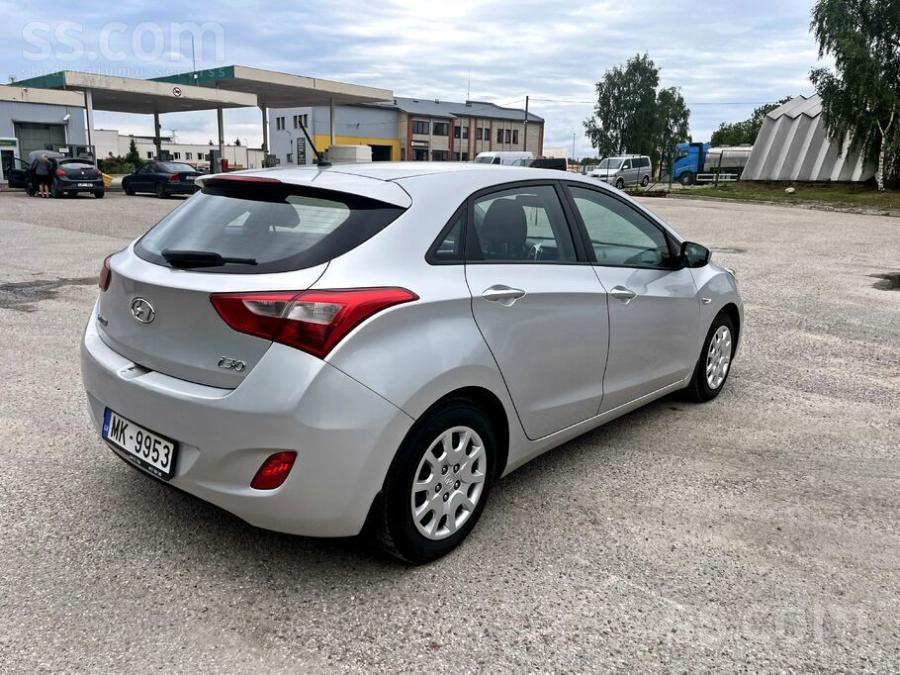Hyundai i30 2014 in Talsi, with an engine capacity of 1.40 L and mileage of 203 thousand km for 4000 €, photo 2 on AUTOMOTO.COM.LV