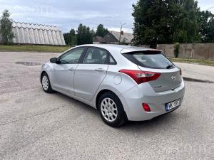 Hyundai i30 2014 in Talsi, with an engine capacity of 1.40 L and mileage of 203 thousand km for 4000 €, photo 4 on AUTOMOTO.COM.LV