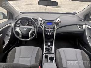 Hyundai i30 2014 in Talsi, with an engine capacity of 1.40 L and mileage of 203 thousand km for 4000 €, photo 5 on AUTOMOTO.COM.LV