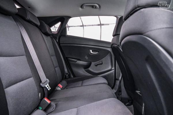Хендай i30 2014 в Каунас, объемом двигателя 1.40 л и пробегом 259 тыс. км за 4990 €, фото 10 на AUTOMOTO.COM.LV