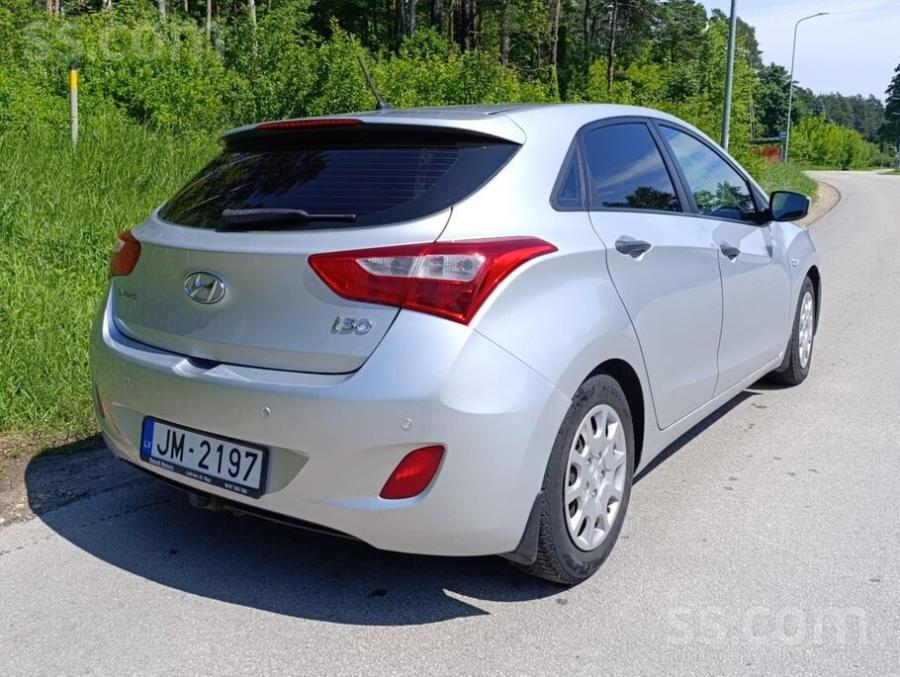 Hyundai i30 2014 Rīga, ar dzinēja tilpumu 1.40 L un nobraukumu 189 tūkst. km par 3700 €, foto 8 vietnē AUTOMOTO.COM.LV