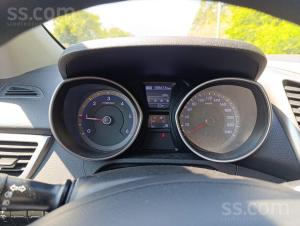 Hyundai i30 2014 Rīga, ar dzinēja tilpumu 1.40 L un nobraukumu 189 tūkst. km par 3700 €, foto 14 vietnē AUTOMOTO.COM.LV