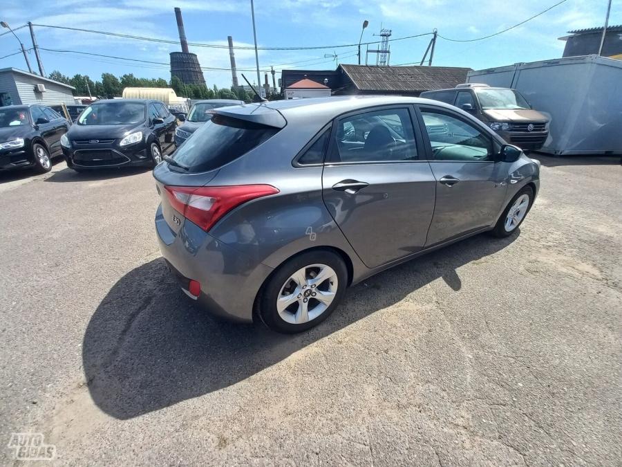 Хендай i30 2014 в Каунас, объемом двигателя 1.60 л и пробегом 400 тыс. км за 3300 €, фото 5 на AUTOMOTO.COM.LV