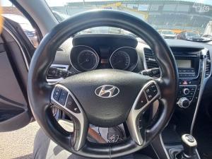 Хендай i30 2014 в Каунас, объемом двигателя 1.60 л и пробегом 400 тыс. км за 3300 €, фото 11 на AUTOMOTO.COM.LV