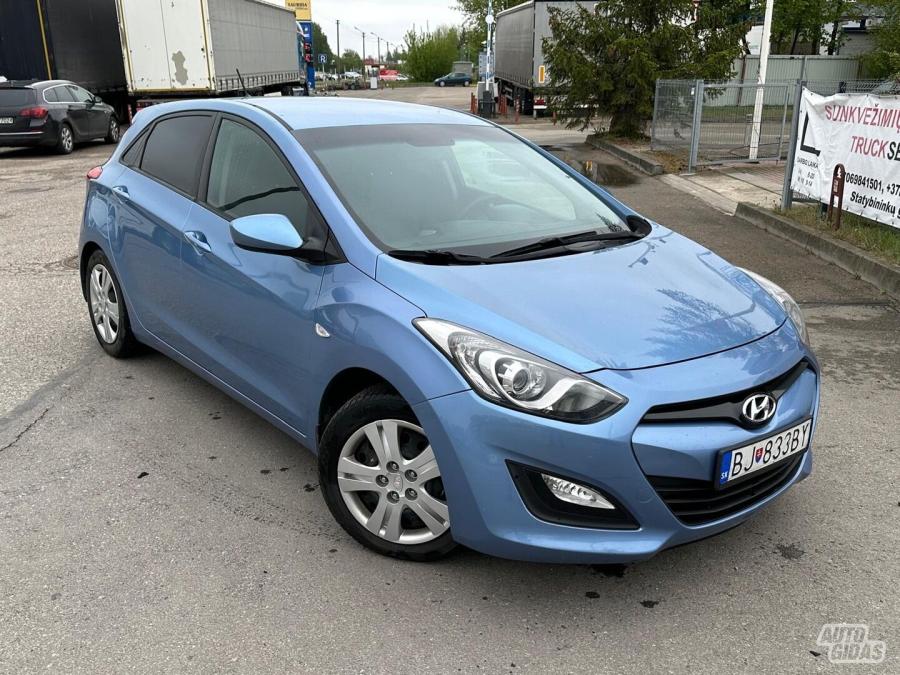 Hyundai i30 2015 in Marijampole, with an engine capacity of 1.40 L and mileage of 219 thousand km for 4100 €, photo 1 on AUTOMOTO.COM.LV
