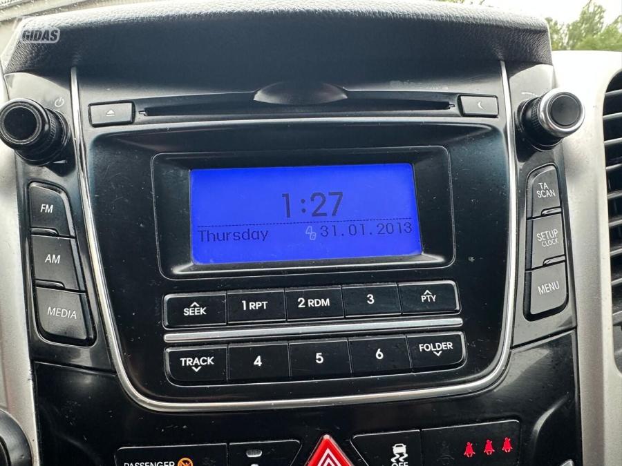 Hyundai i30 2015 in Marijampole, with an engine capacity of 1.40 L and mileage of 219 thousand km for 4100 €, photo 13 on AUTOMOTO.COM.LV