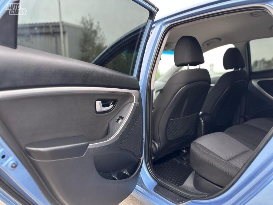Hyundai i30 2015 in Marijampole, with an engine capacity of 1.40 L and mileage of 219 thousand km for 4100 €, photo 18 on AUTOMOTO.COM.LV