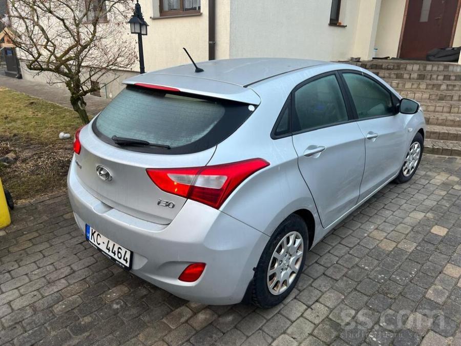 Хендай i30 2015 в Рига, объемом двигателя 1.40 л и пробегом 240 тыс. км за 4000 €, фото 5 на AUTOMOTO.COM.LV