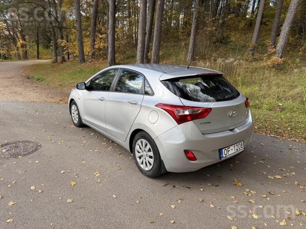 Hyundai i30 2016 in Cesis, with an engine capacity of 1.40 L and mileage of 281 thousand km for 4190 €, photo 4 on AUTOMOTO.COM.LV