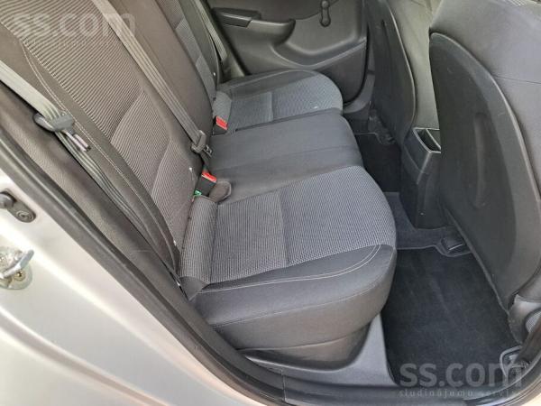 Hyundai i30 2016 in Cesis, with an engine capacity of 1.40 L and mileage of 281 thousand km for 4190 €, photo 10 on AUTOMOTO.COM.LV
