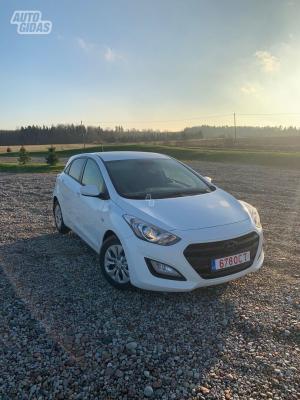 Hyundai i30 2016 in Klaipeda, with an engine capacity of 1.40 L and mileage of 208 thousand km for 5300 €, photo 8 on AUTOMOTO.COM.LV