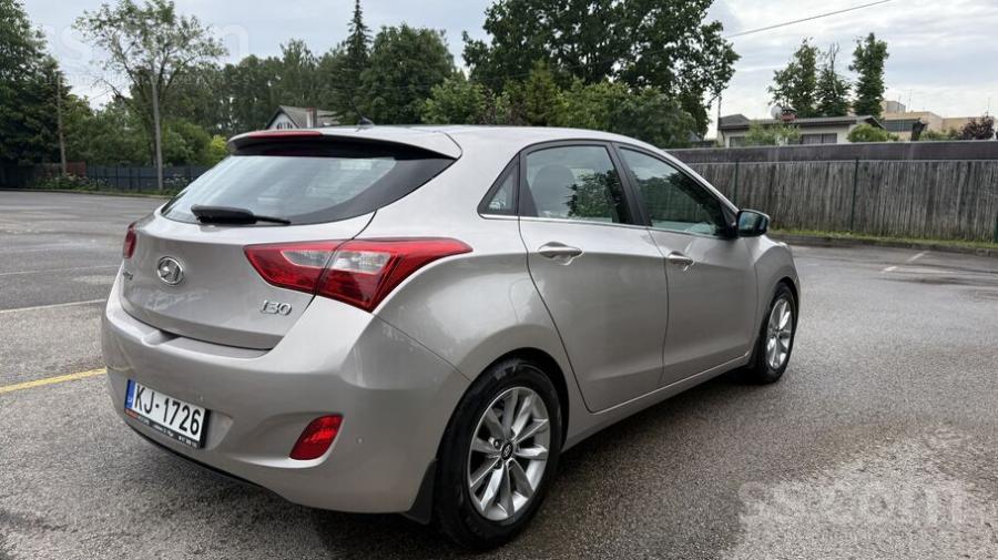 Hyundai i30 2016 Ogre, ar dzinēja tilpumu 1.60 L un nobraukumu 123 tūkst. km par 7900 €, foto 5 vietnē AUTOMOTO.COM.LV